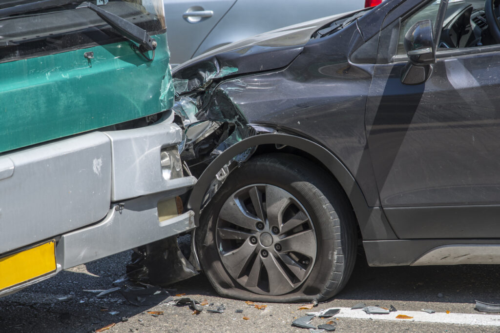 Seattle Head-On Crash Lawyer - Darrell Cochran Personal Injury Lawyer
